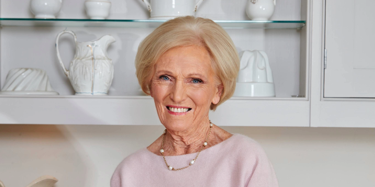 Mary Berry to light up Henley this Christmas | Experience Henley