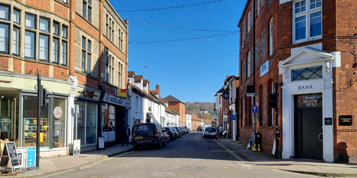 Friday Street, I'm in love | Experience Henley