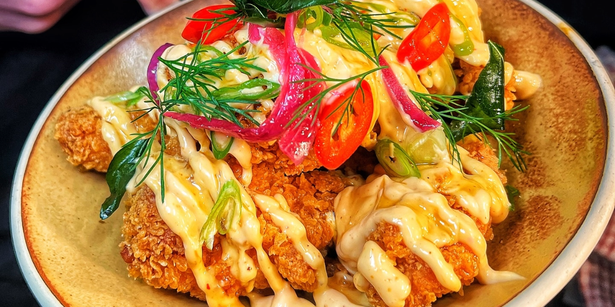 Ginger Wings landing at Flyte Bar | Experience Henley